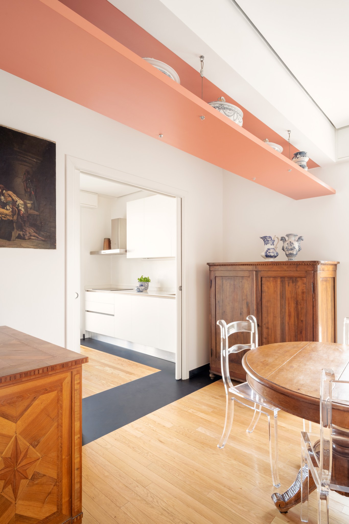 LA LINEA ROSA – DOORI